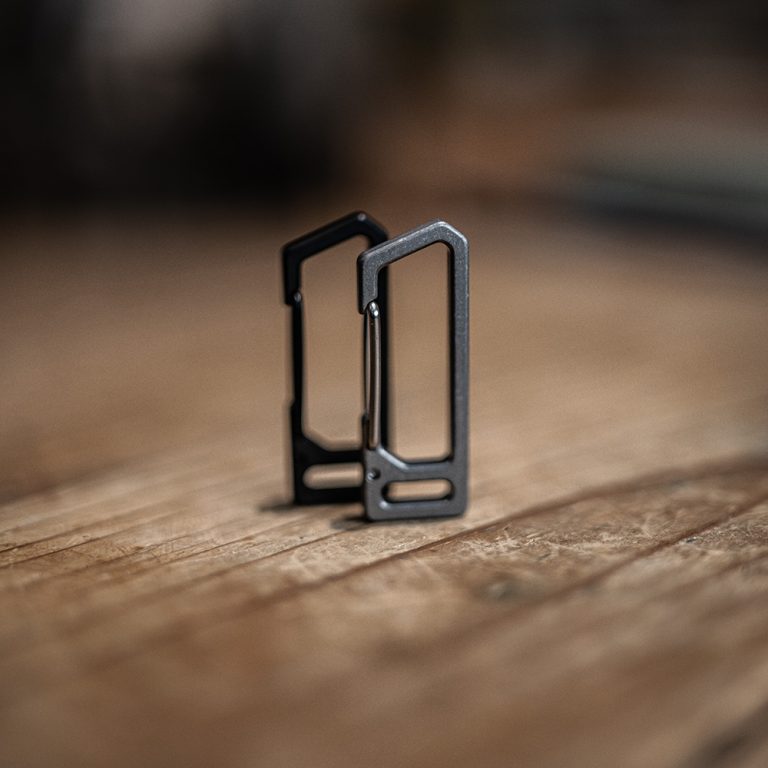 TiRant LATCH SERIES Mini Titanium Carabiner (Jet-Black) – Exceed Designs