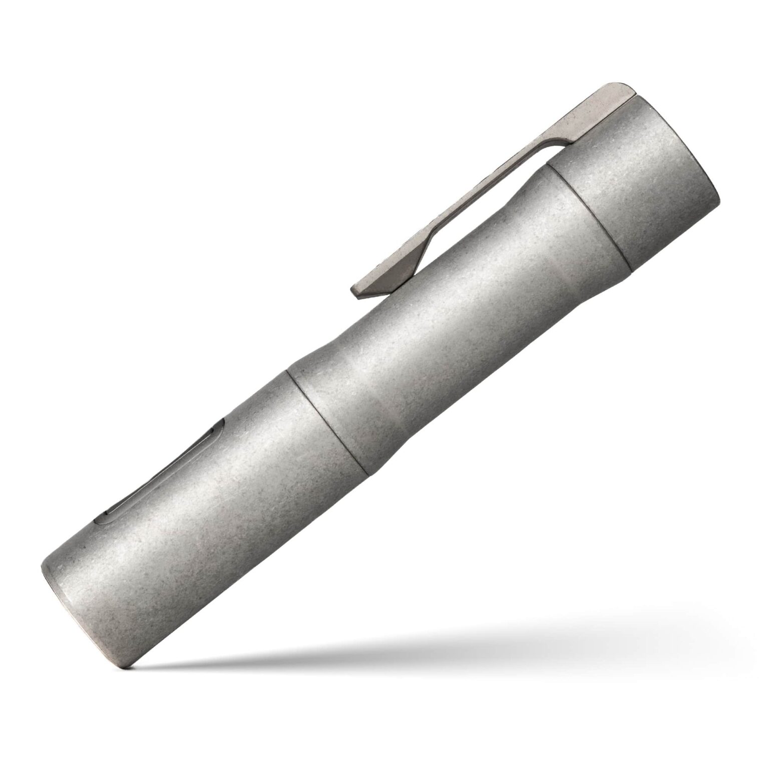 RAMPANT™ R4 EDC Flashlight (Rough Stonewashed Aluminum + Ti Buttons + Bezel + Clip) 1100+ SFT40 ...